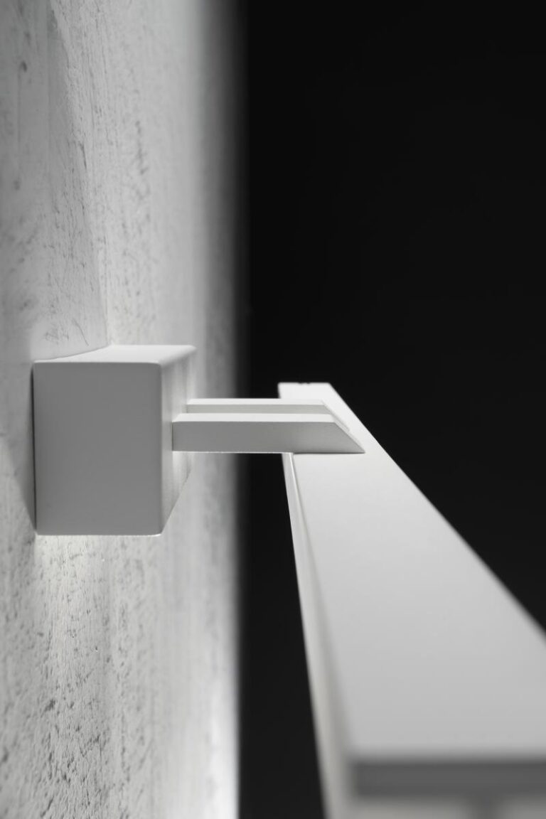 Exclusive Light Ruler A52 lampada da parete Led| Lucilla
